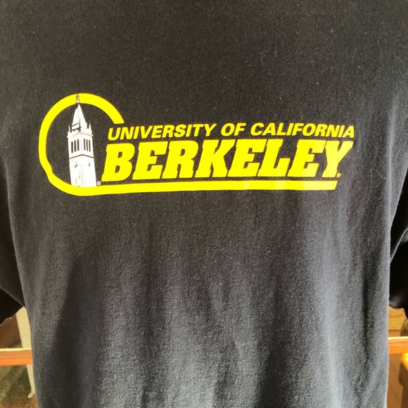 Gildan | Shirts | University Of California Berkeley T Shirt | Poshmark